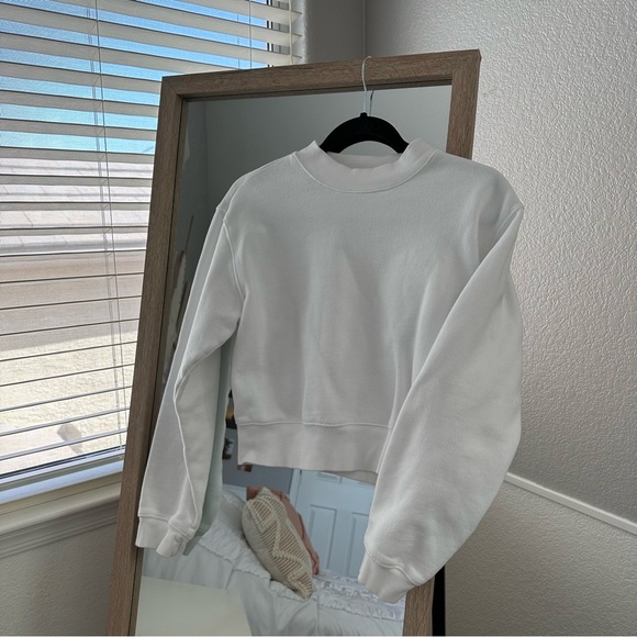 Aritzia | Sweaters | Aritzia Tna Crew | Poshmark